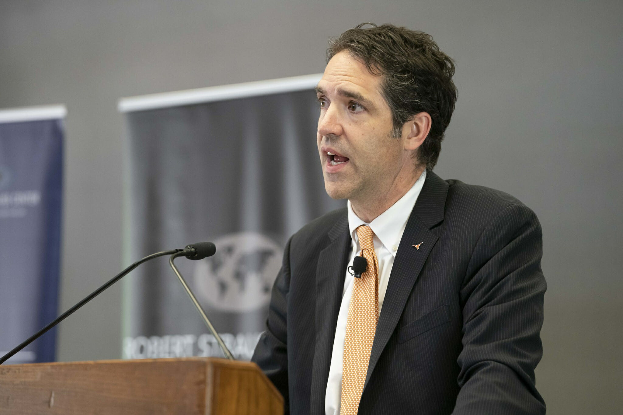 Bobby Chesney named new Dean of University of Texas at Austin School of ...