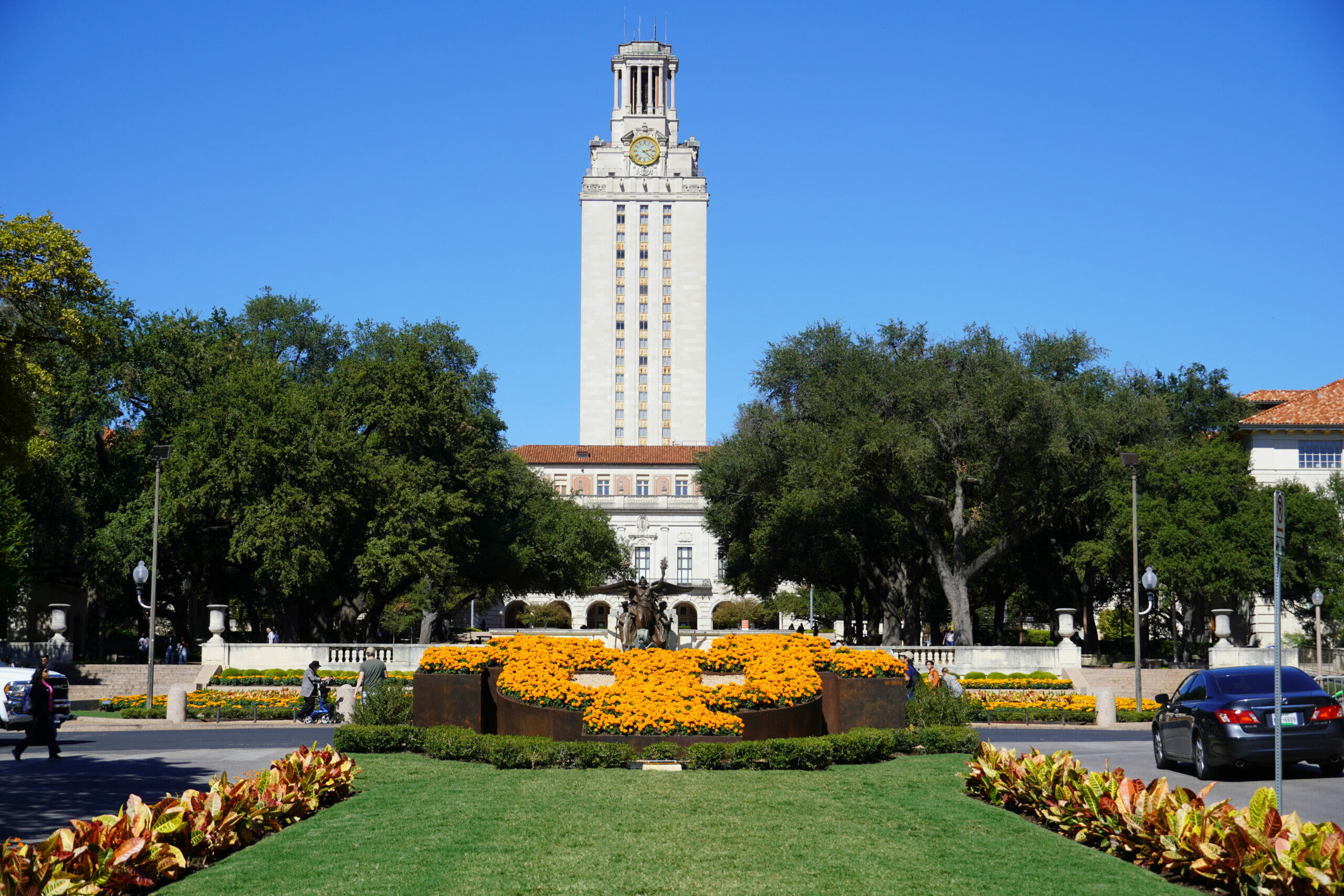 Fall 2022 Newsletter - Clements Center for National Security